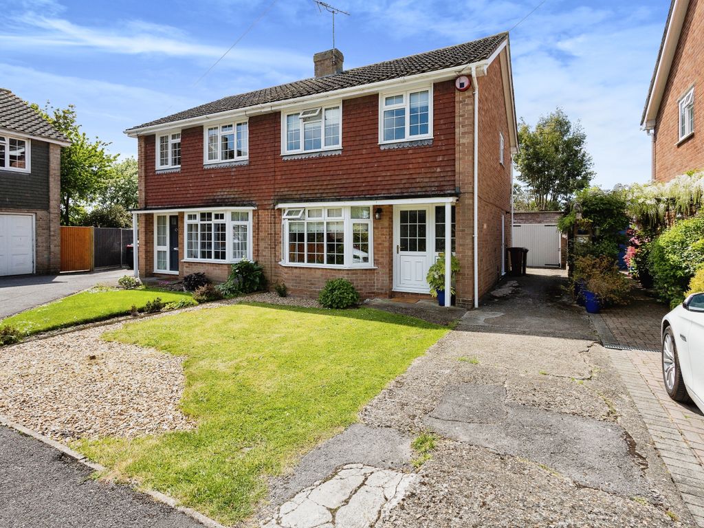3 Bed Semi Detached House For Sale In Ellesmere Orchard Westbourne