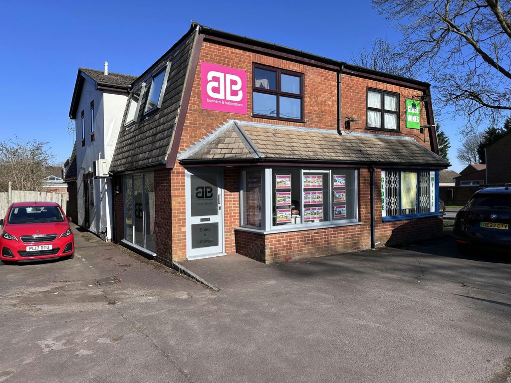 Retail premises to let in Shop 1, Karenza, Wycombe Road, Stokenchurch ...