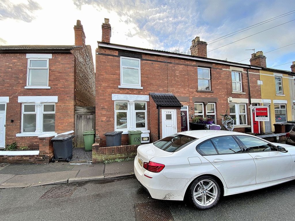 2 Bed Property To Rent In Aldersley Road Tettenhall Wolverhampton Wv6