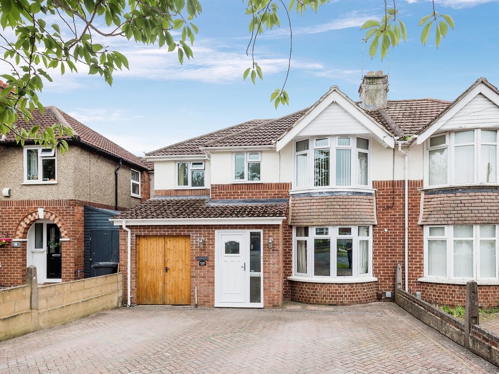 3 Bed Semi Detached House For Sale In Headlands Grove Swindon Sn2 £