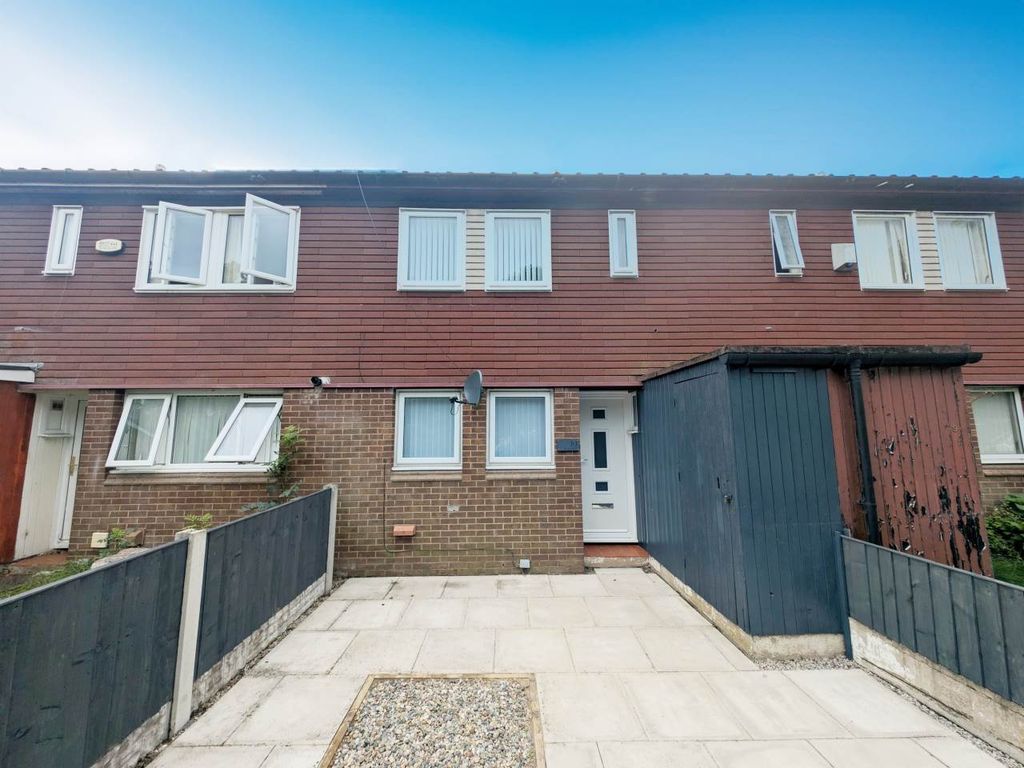 3 bed property to rent in Newlyn Close, Brookvale, Runcorn WA7, £800 ...