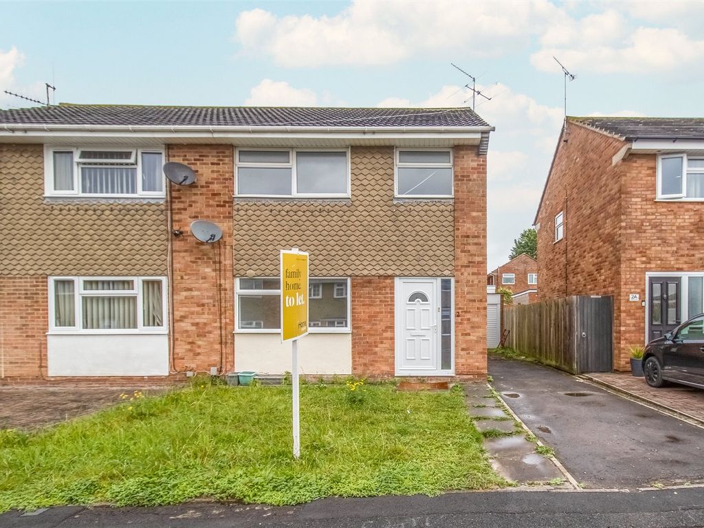 3 Bed Semi Detached House To Rent In Cadley Close Upper Stratton