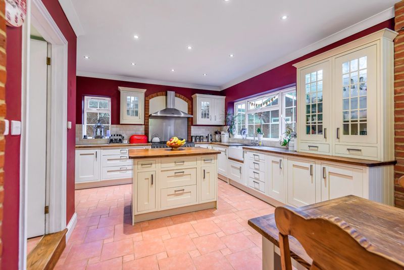 4 bed semi-detached house for sale in Beech Tree Road, Holmer Green ...