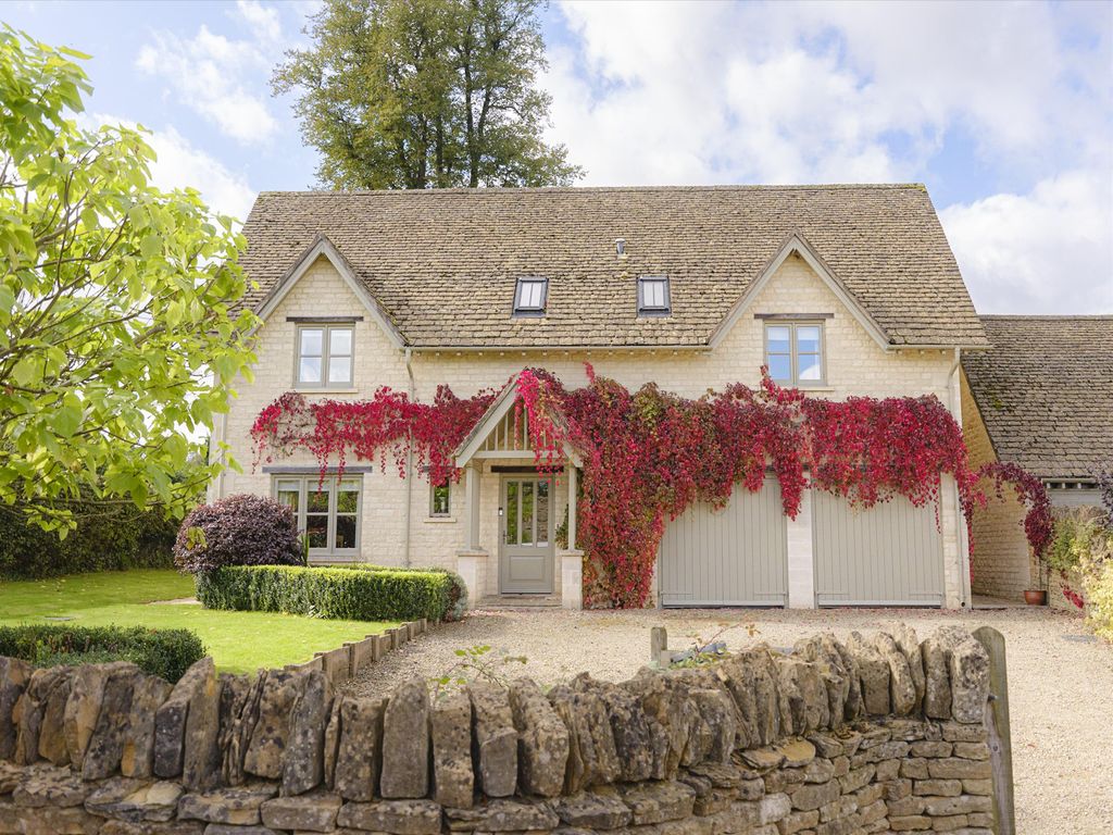 4 bed detached house for sale in Colesbourne, Cheltenham ...