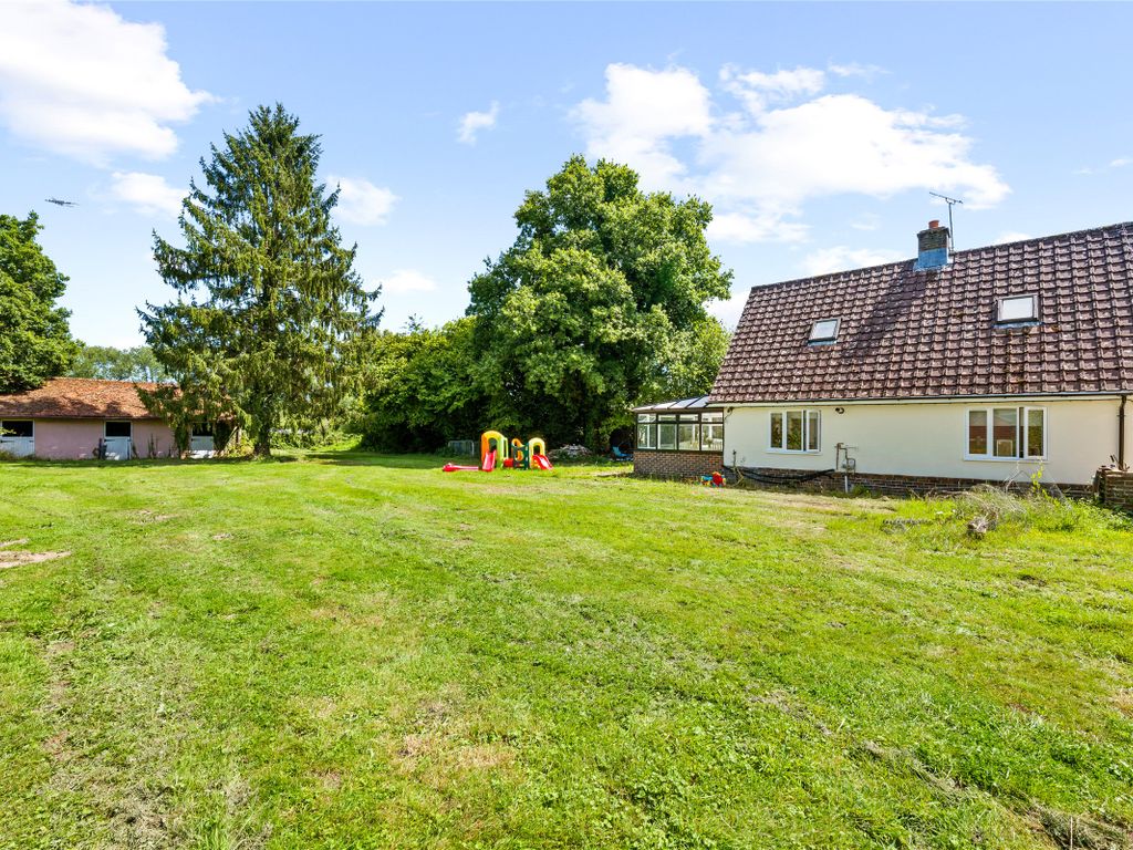 Land for sale in Wire Mill Lane, Newchapel, Lingfield, Surrey RH7, £ ...