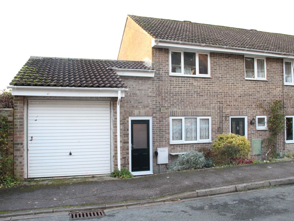 4 bed semi-detached house for sale in Chilton Way, Hungerford RG17, £ ...