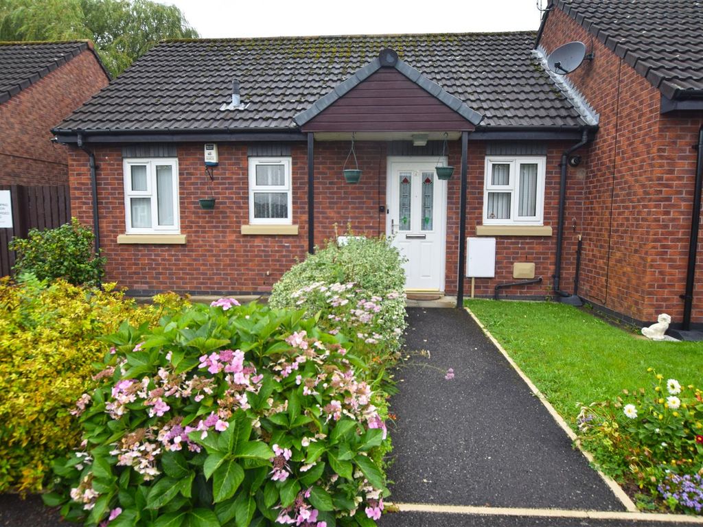 2 bed bungalow for sale in Moss Farm Close, Alkrington, Manchester M24 ...