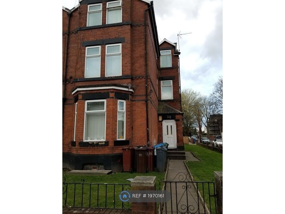 1 bed flat to rent in Polygon Road, Manchester M8, £775 pcm - Zoopla