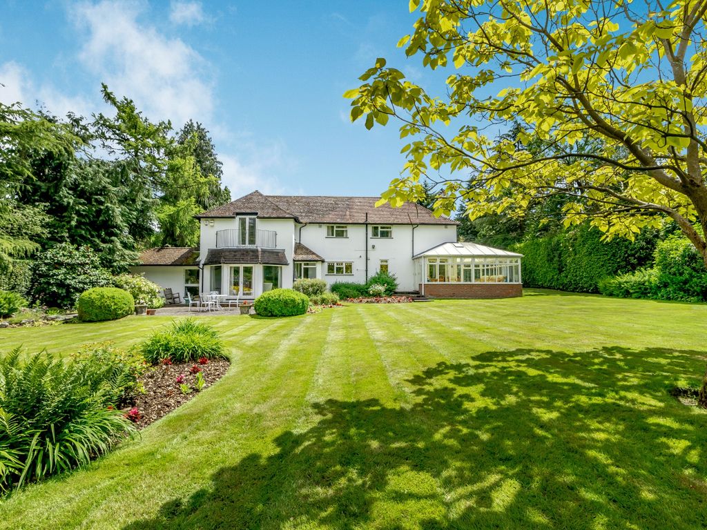 4 bed detached house for sale in Cherry Tree Lane, Heronsgate ...