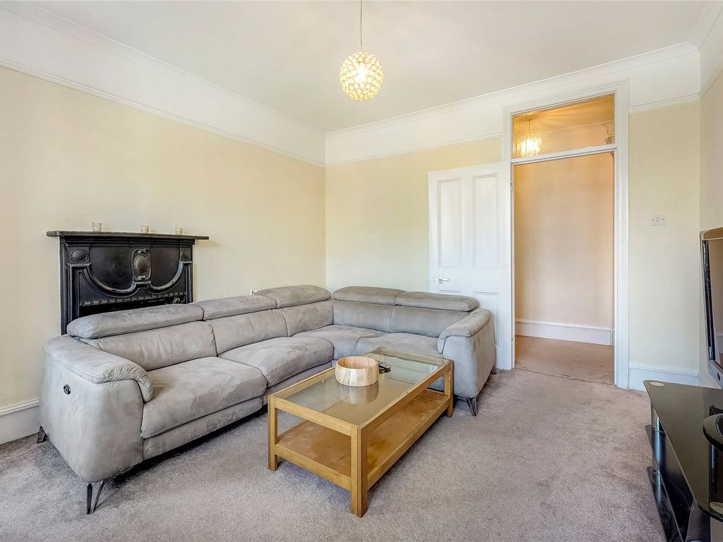 3 bed flat to rent in Talgarth Mansions, Talgarth Road, West Kensington ...
