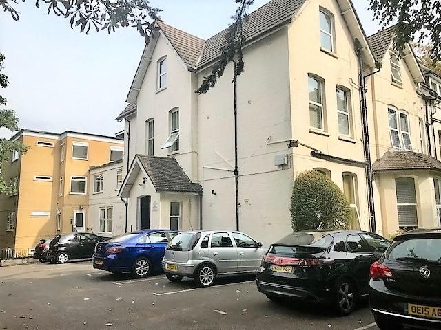 1 bed flat to rent in Knyveton Road, Bournemouth BH1 - Zoopla