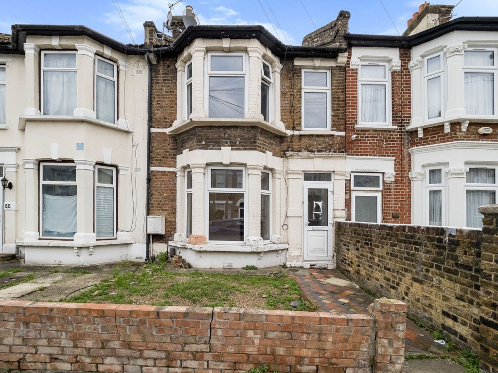 3 bed terraced house for sale in Cecil Road, London E13 - Zoopla