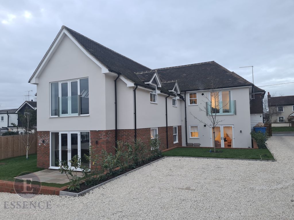 2 bed flat to rent in Roman Road, Mountnessing, Brentwood, Essex CM15 ...