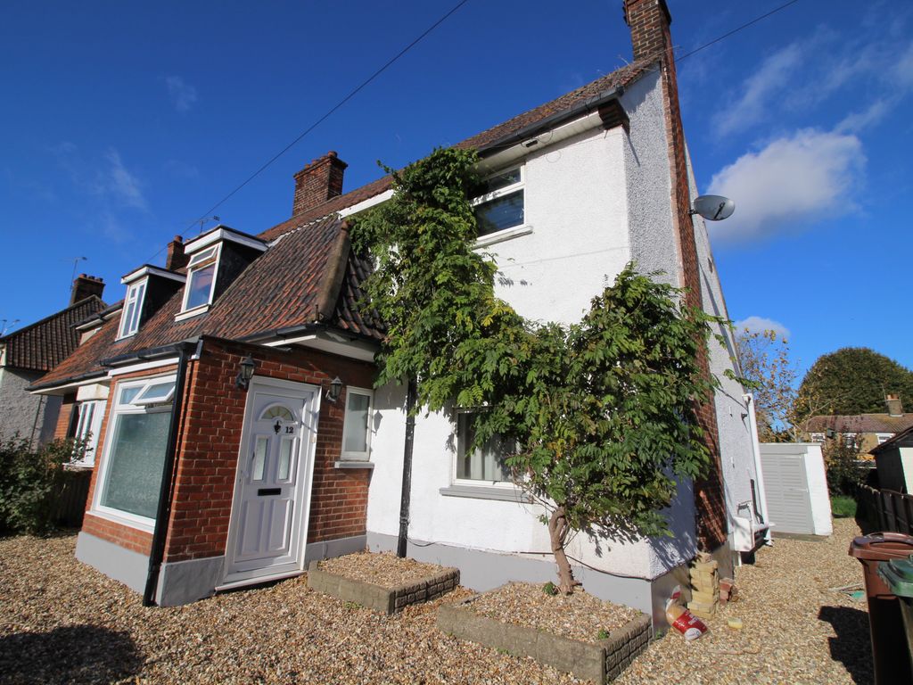 4 Bed Semi Detached House For Sale In North Road Purfleet Rm19 £