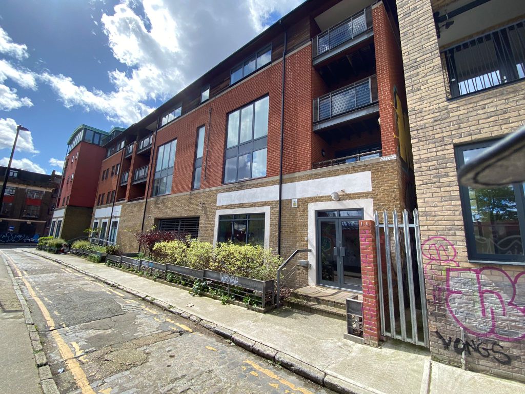 Office to let in Resevoir Studios, Unit 46, Ratcliffe Cross Street ...