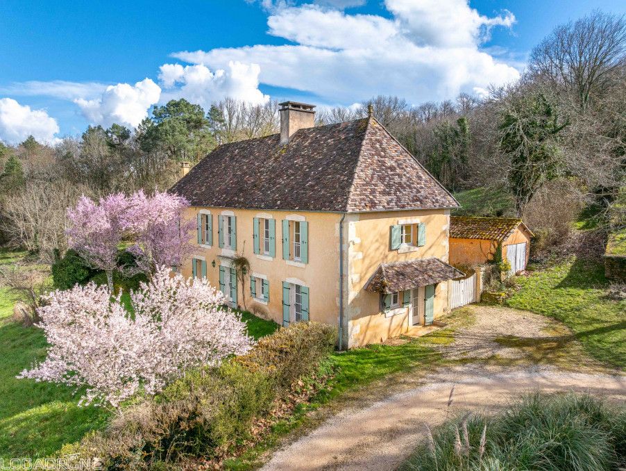 6 bed property for sale in Sainte-Alvere, Aquitaine, 24510, France, £ ...