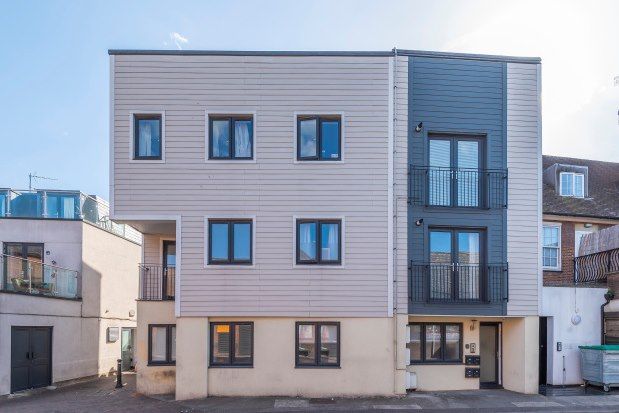 2 bed flat to rent in 1 Walters Yard, Bromley BR1 - Zoopla