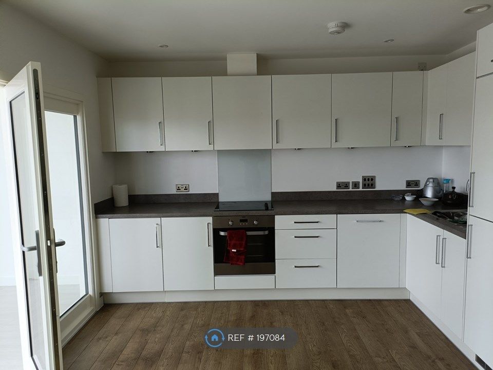 Room to rent in Oculus House, London IG11 - Zoopla