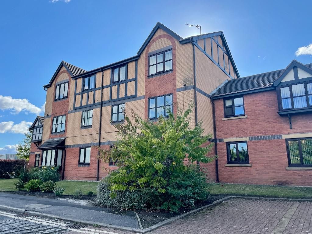 1 bed flat to rent in 16 Thornhill Close, Blackpool, Lancashire FY4, £ ...