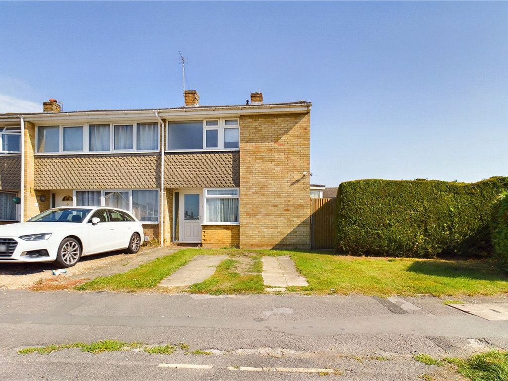 3 bed end terrace house to rent in Circuit Lane, Reading, Berkshire ...