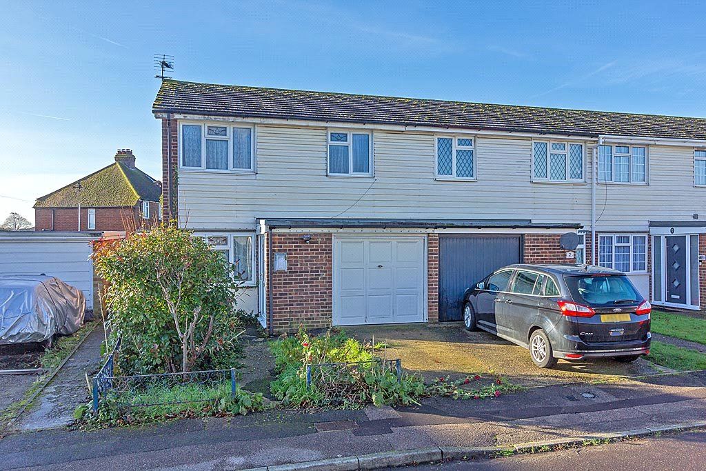 3 Bed End Terrace House For Sale In Dyngley Close Sittingbourne Kent