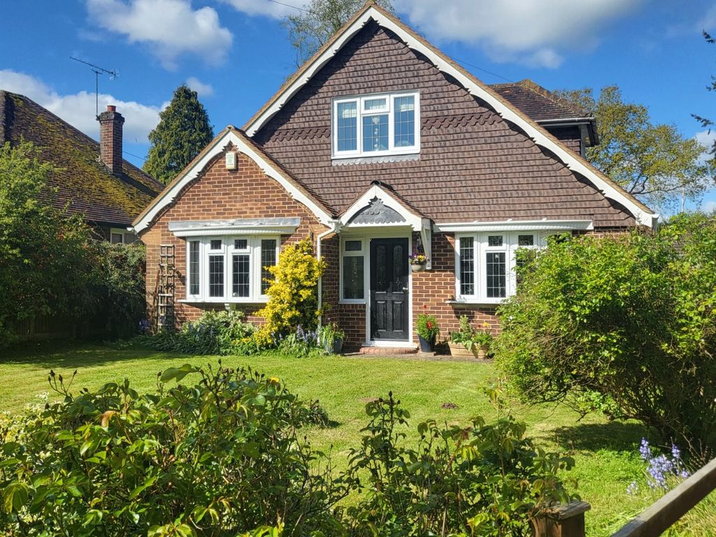4 bed detached house for sale in Dropmore Road, Burnham SL1, £1,050,000 ...