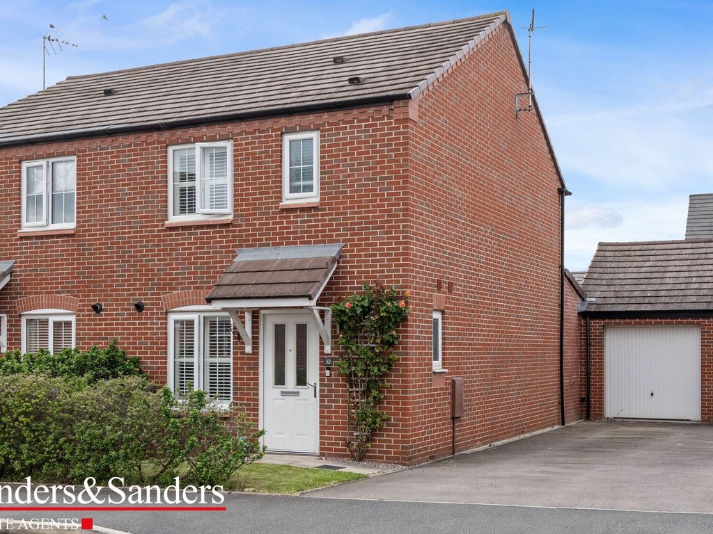 3 Bed Semi Detached House For Sale In Chestnut Way Bidford On Avon