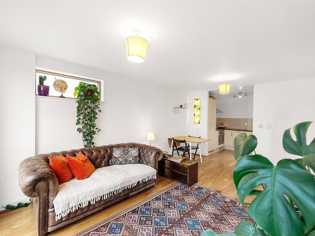 2 bed flat for sale in Southern Row, North Kensington, London W10 - Zoopla