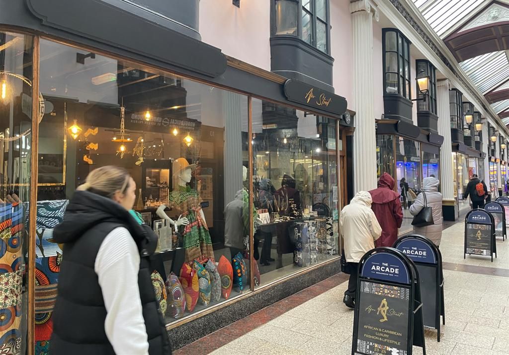 Retail premises to let in 23-25 The Arcade, Bristol, City Of Bristol ...