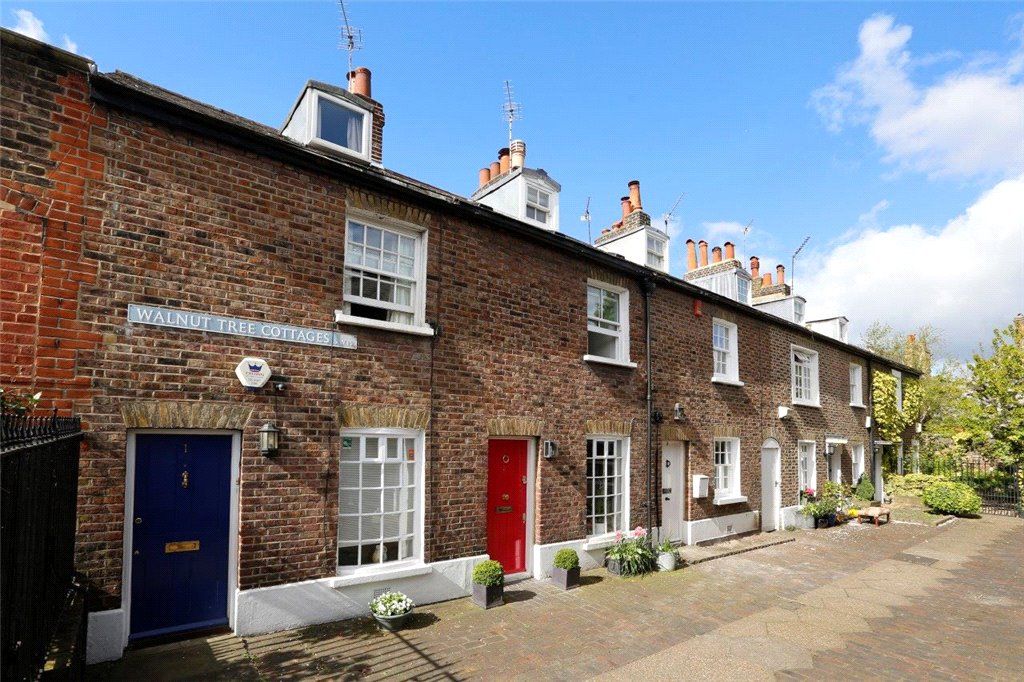 2 bed end terrace house for sale in Walnut Tree Cottages, Wimbledon ...