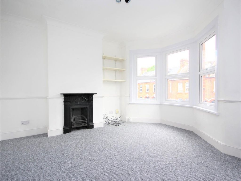 1 bed flat to rent in Fleeming Road, London E17 - Zoopla