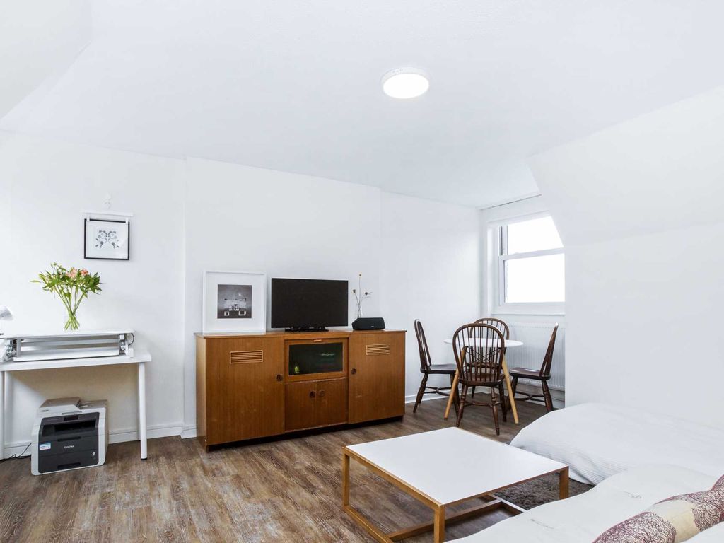 1 bed flat to rent in Homerton High Street, Hackney E9 - Zoopla