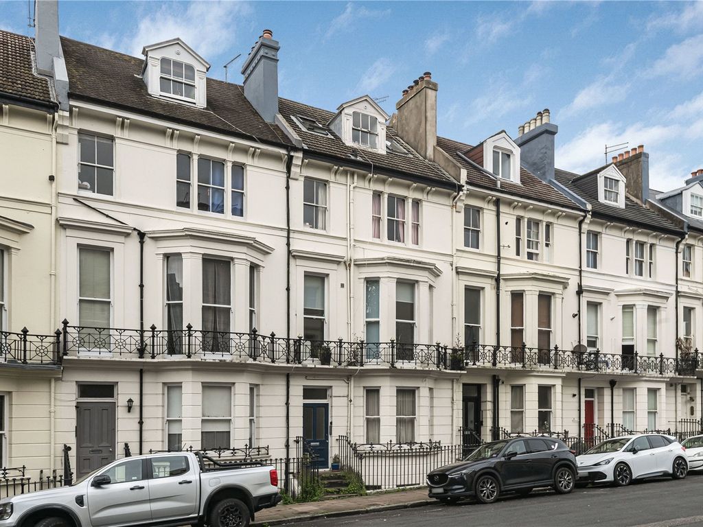 1 bed flat for sale in Powis Road, Brighton, East Sussex BN1, £350,000 ...
