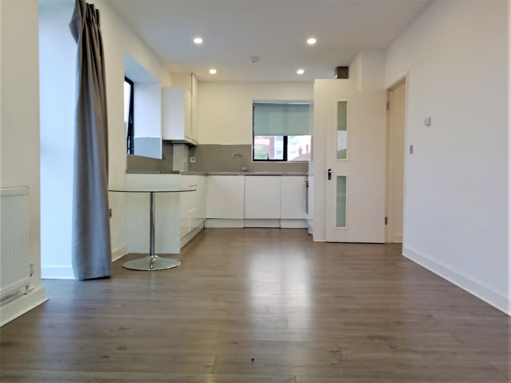 1 bed flat to rent in Butchers Road, Canning Town E16 - Zoopla