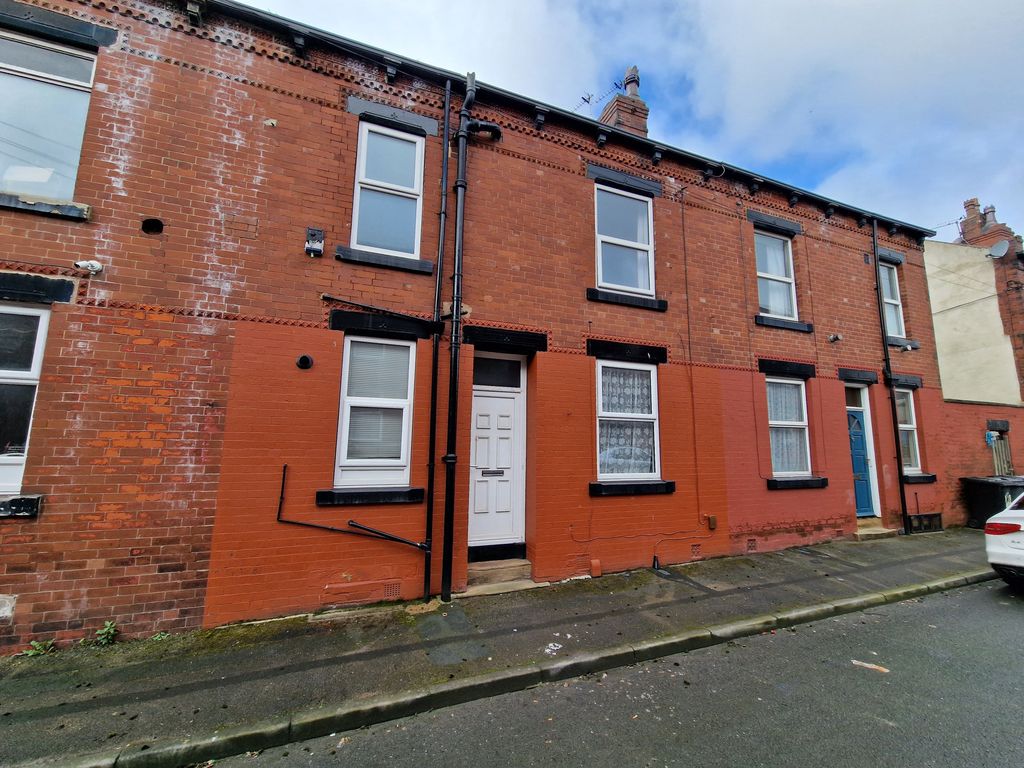 House For Sale Bramley Ls13 at Harold Chappell blog