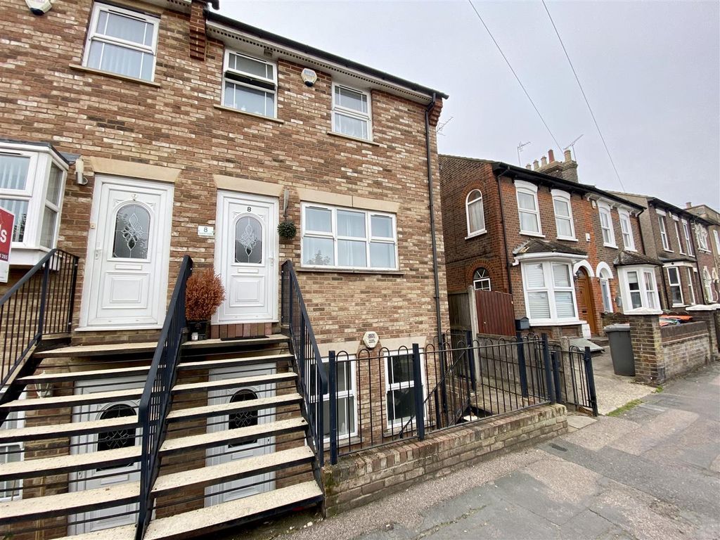 1 bed flat for sale in Victoria Street, Dunstable LU6 - Zoopla