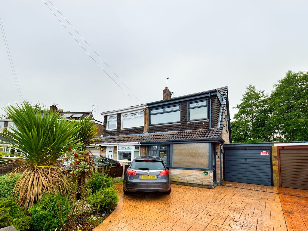 3 Bed Semi Detached House For Sale In Woolacombe Avenue Sutton Leach