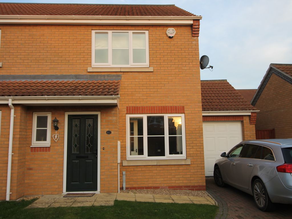 2 bed semi-detached house to rent in Jubilee Close, Cherry Willingham LN3, £795 pcm - Zoopla