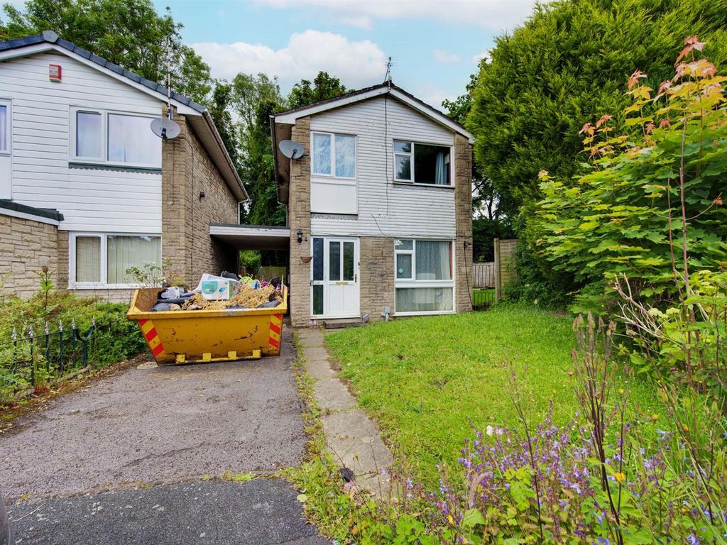 3 bed detached house for sale in Overton Close, Congleton CW12, £ ...