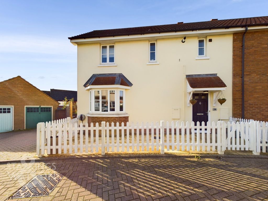 3 bed semi-detached house for sale in Springfield Chase, Long Stratton ...