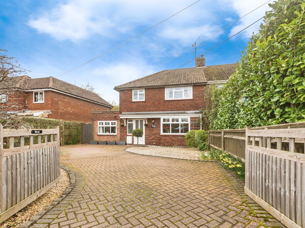 4 bed semi-detached house for sale in Back Lane, Reading RG7, £610,000 ...