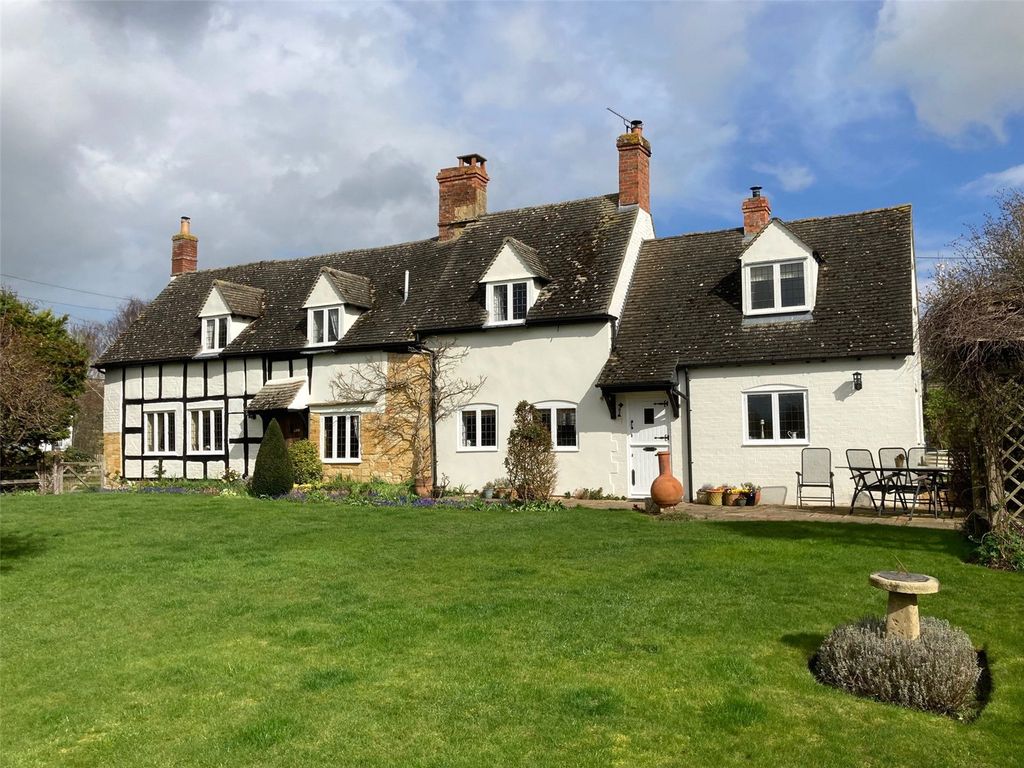 3 bed detached house for sale in Wormington, Broadway, Gloucestershire ...