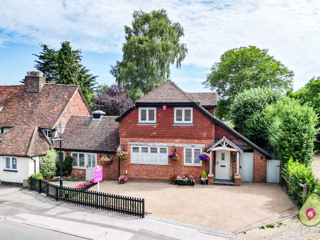 5 bed detached house for sale in Eversley Road, Arborfield Cross RG2, £ ...