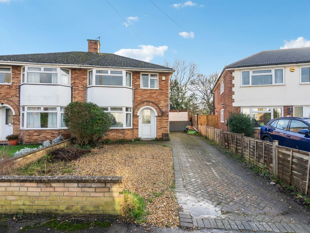 3 Bed Semi Detached House To Rent In Elms Drive Marston Ox3 £1 800