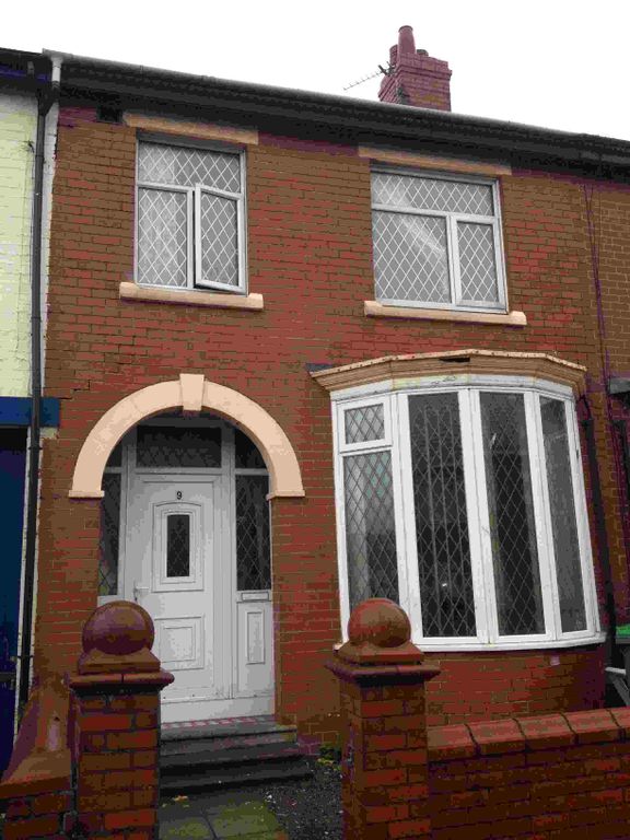 4 bed terraced house to rent in Fairhurst Street, Blackpool FY1 - Zoopla