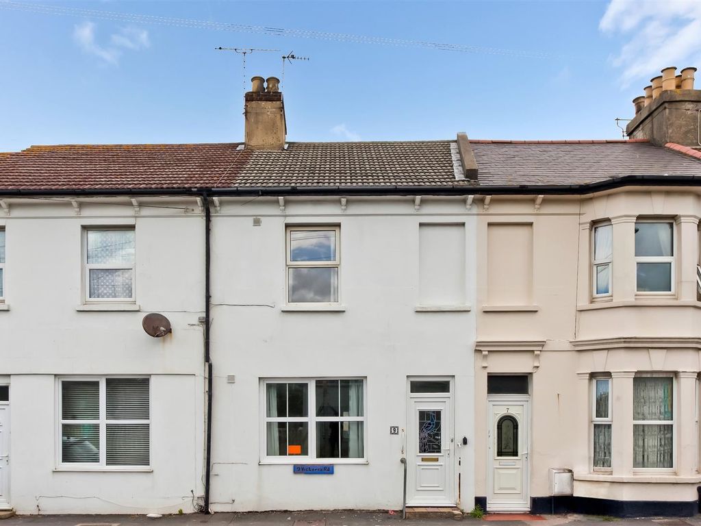 4 bed terraced house to rent in Victoria Road, Portslade BN41, £1,795 ...