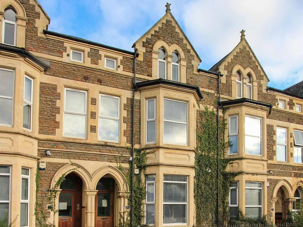 1 bed flat to rent in Howard Gardens, Roath, Cardiff CF24, £800 pcm ...