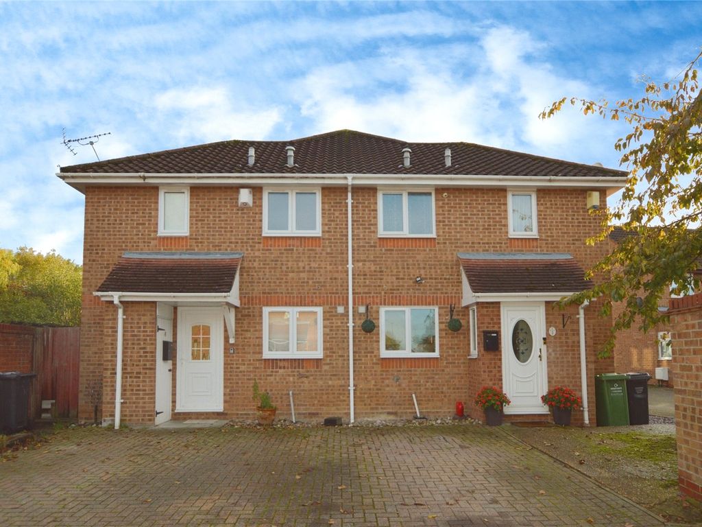 1 bed terraced house for sale in Sunnyside, Langdon Hills, Basildon ...