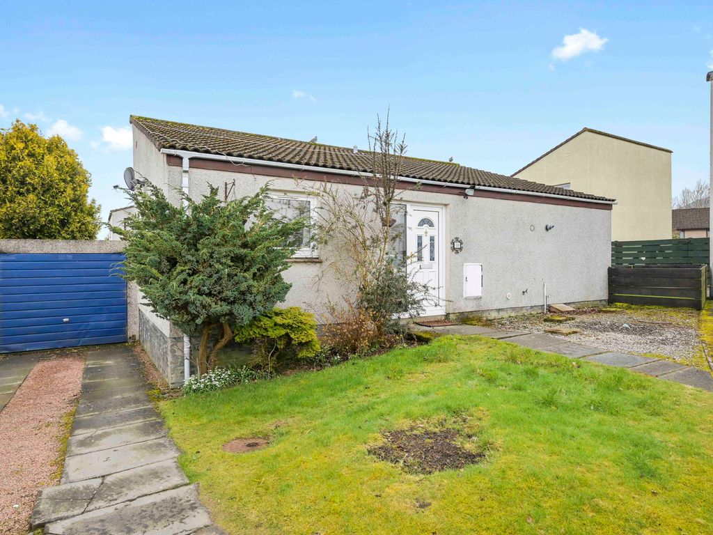 1 bed detached house for sale in 16 Terregles, Penicuik EH26, £165,000 ...