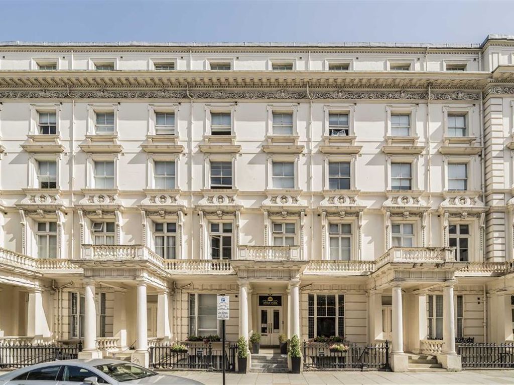 Studio to rent in Inverness Terrace, London W2, £2,080 pcm - Zoopla